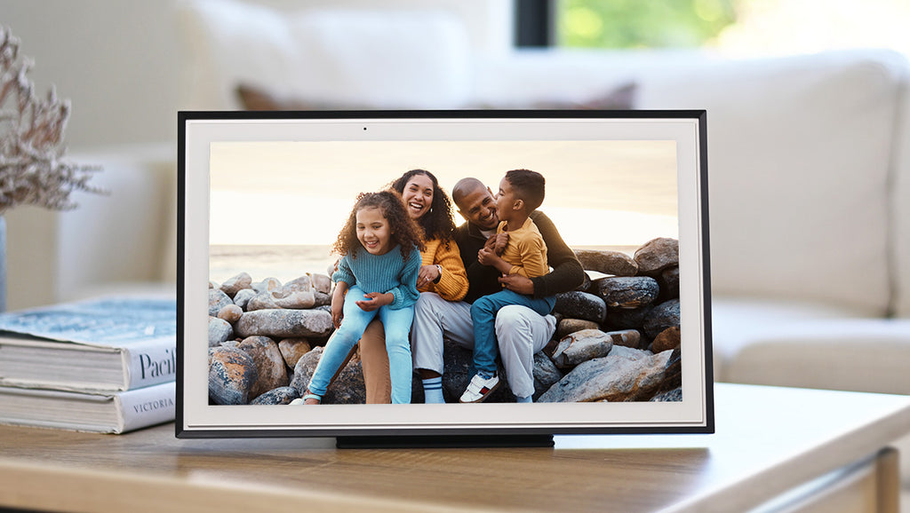 Digital Picture Frames | Skylight Frame