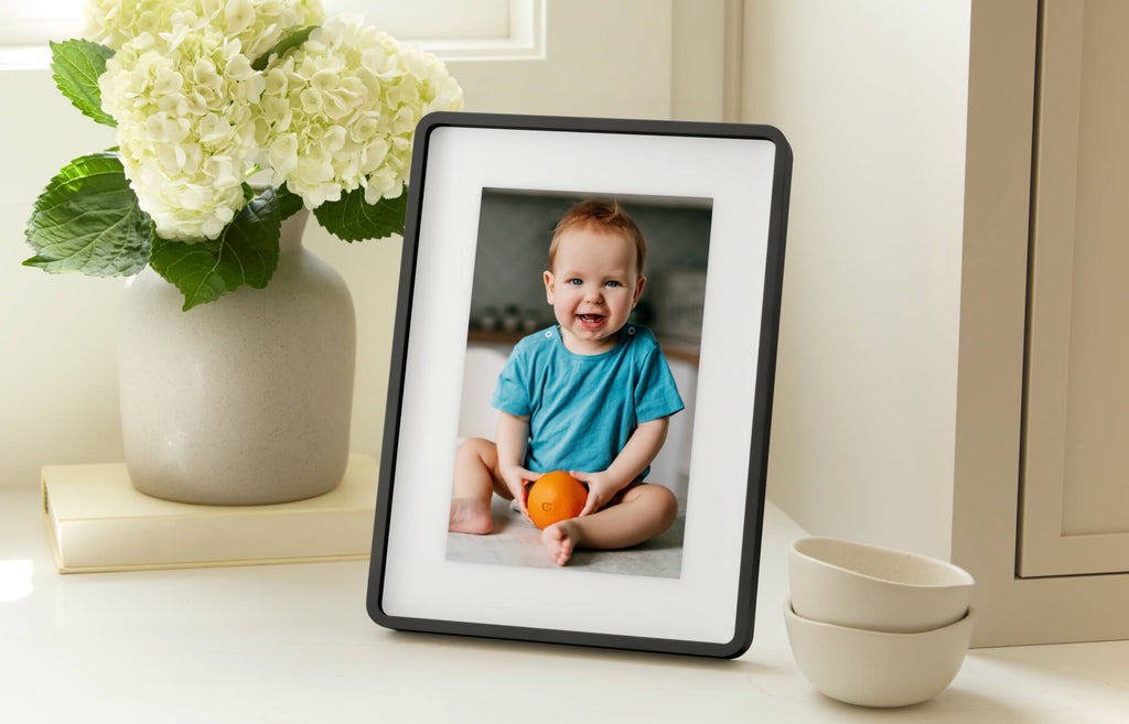 Digital Picture Frames | Skylight Frame